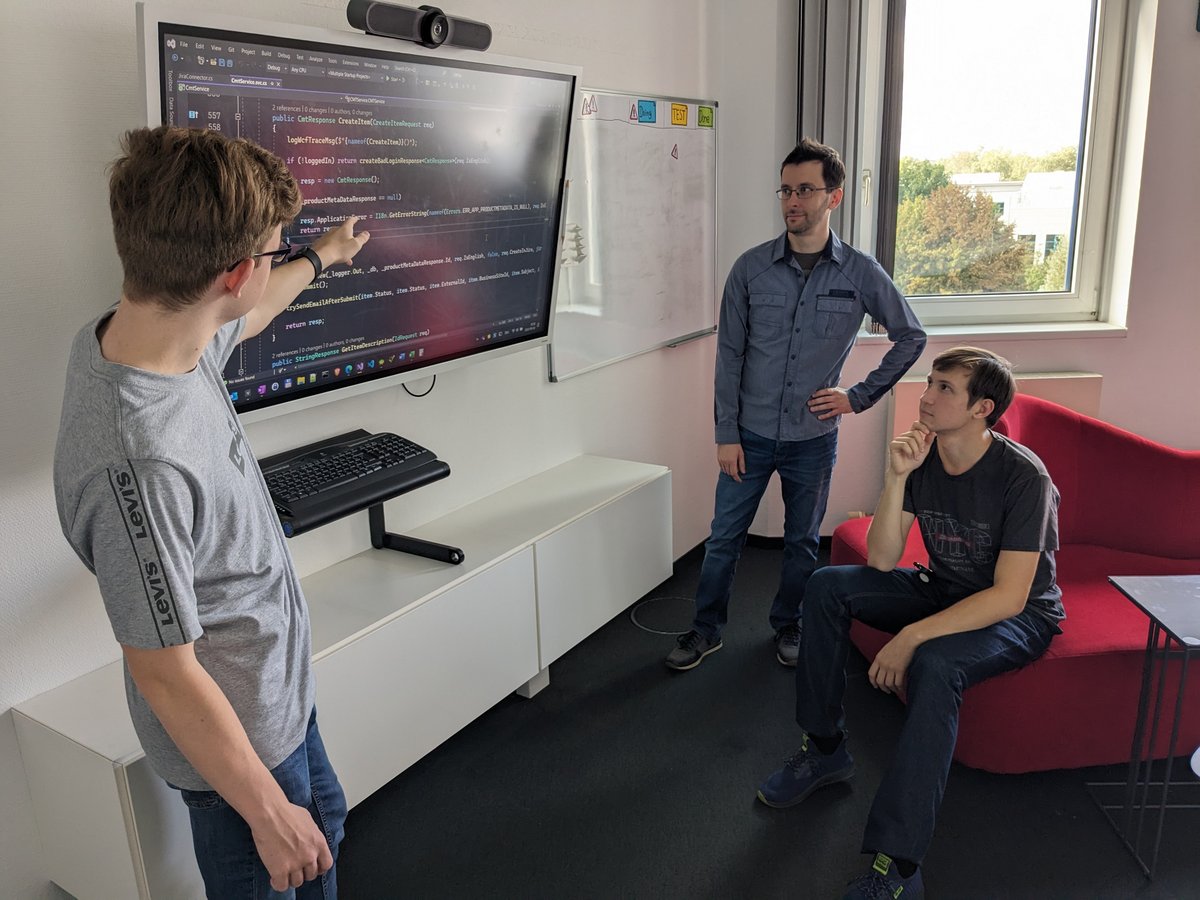 Unsere neuen Dualen Studenten starten durch! | VTA Software & Service GmbH